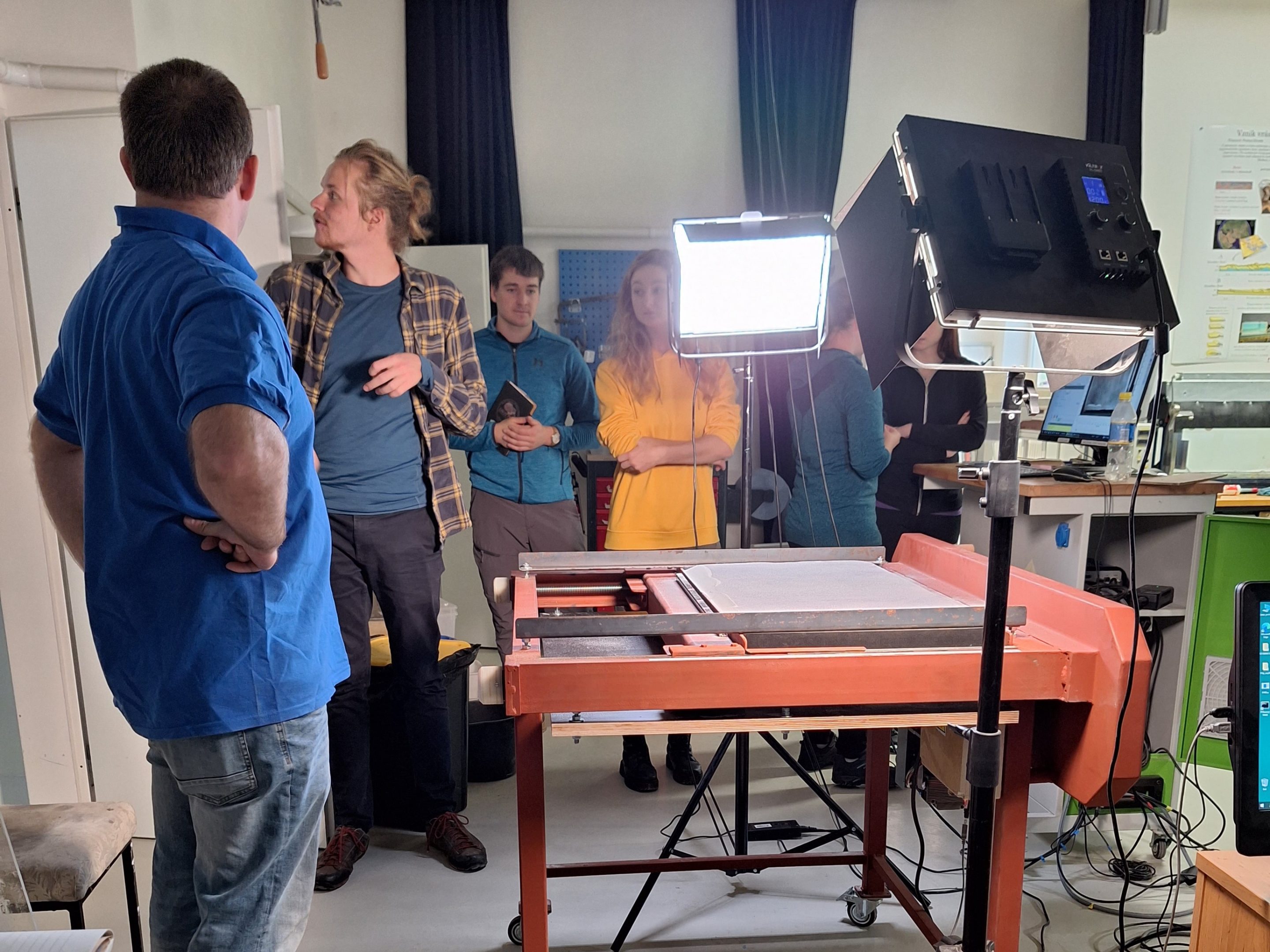 Opět začínají univerzitní kursy vedené pracovníky a hosty GFÚ ...